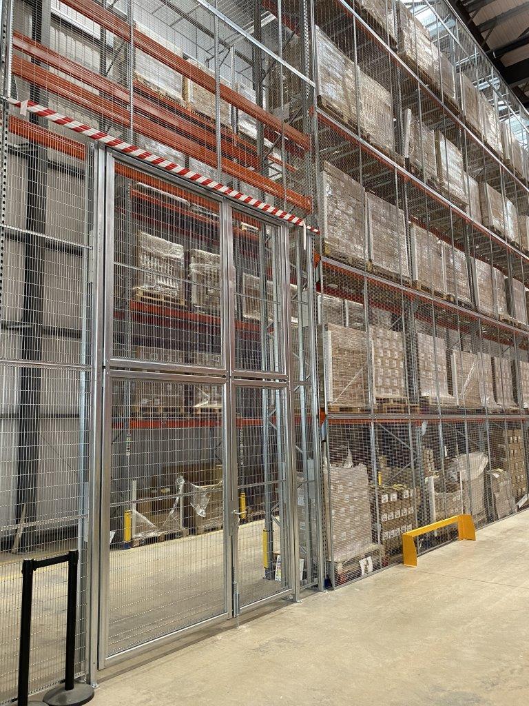 EZR Install Large Security Cage For Dangerous Goods Storage