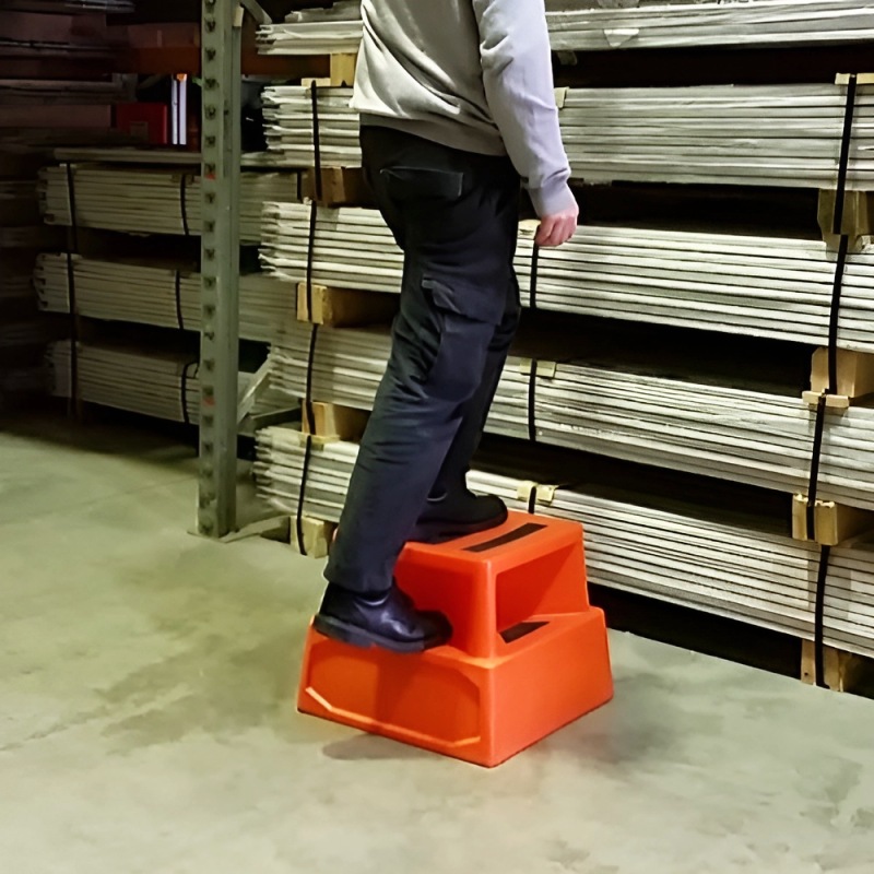 SuperTuff Large Plastic Safety Step